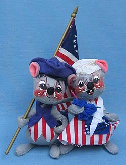 Annalee 7" Patriotic Colonial Boy & Girl Mouse - Excellent - 1975-1976 ...